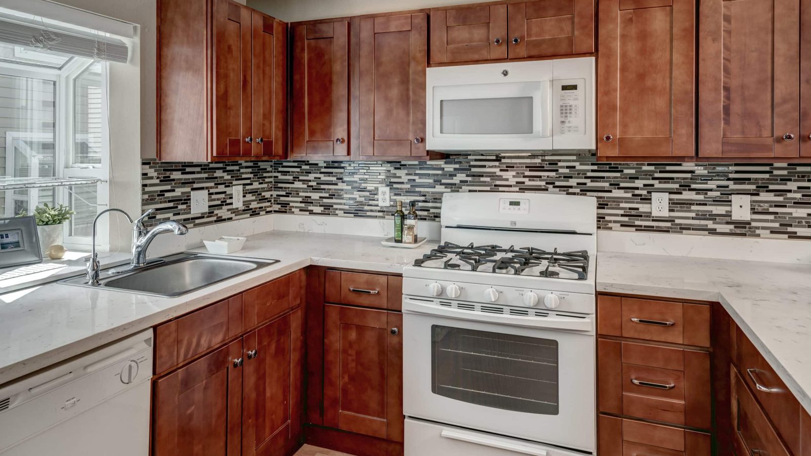 14356 Stone Ave N Seattle, WA 98133